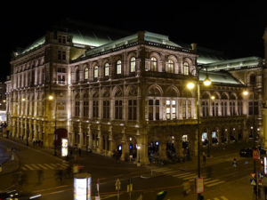 How to get cheap opera tickets in Vienna